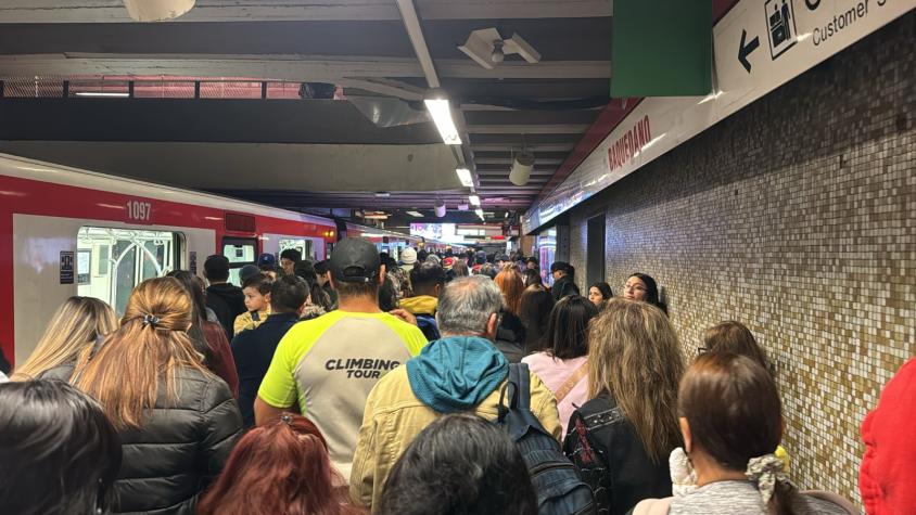 Metro de Santiago anuncia servicio parcial en la Línea 1 | T13